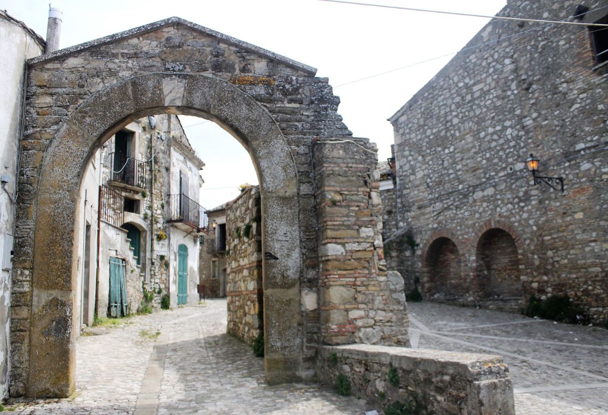 Perché visitare l’antica Accadia: borgo in Puglia