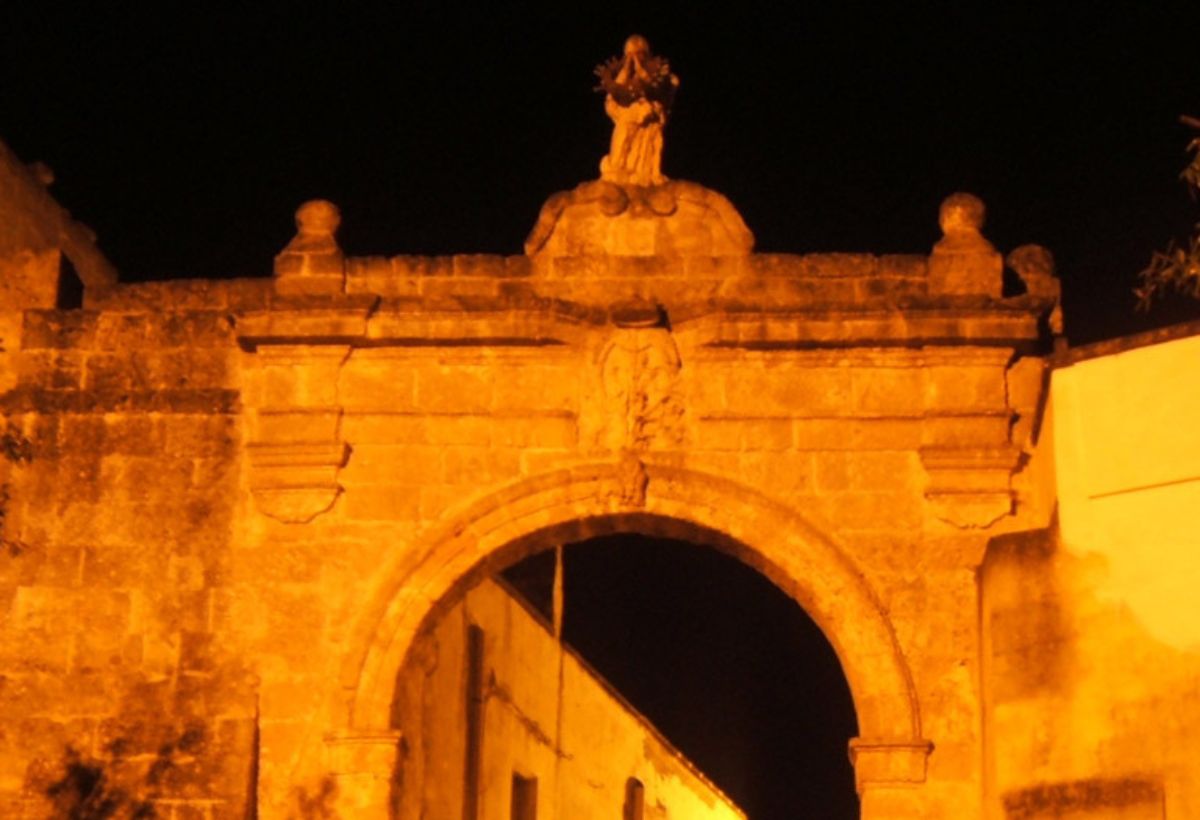 Veglie, borgo tra architetture civili, militari e religiose